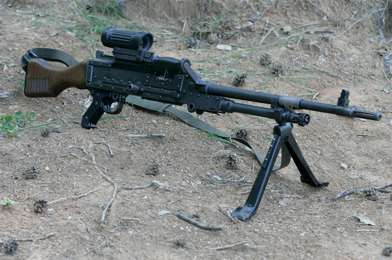 Puškomitraljez 7,62 mm MAG - Postani vojak